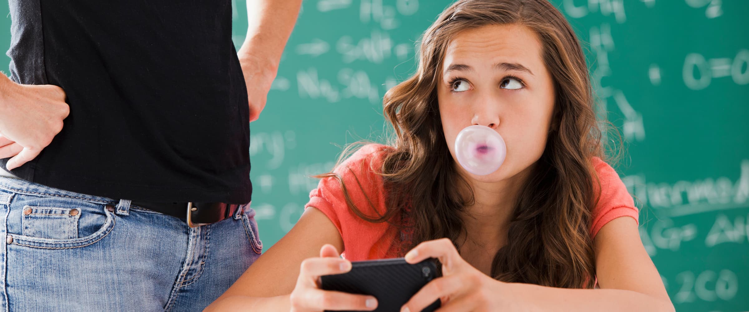 Phone etiquette for school: common rules kids (and parents) are breaking