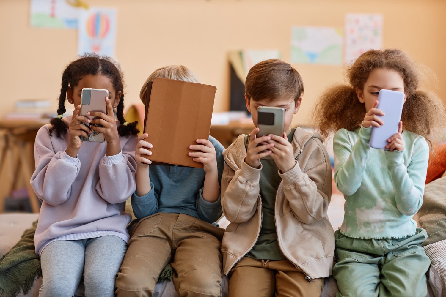 Smart Phones and Children's Brains: Is Tech Making Kids Dumb?